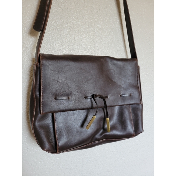villager | Bags | Vnt Villager Liz Claireborne Crossbody Brown Bag With ...